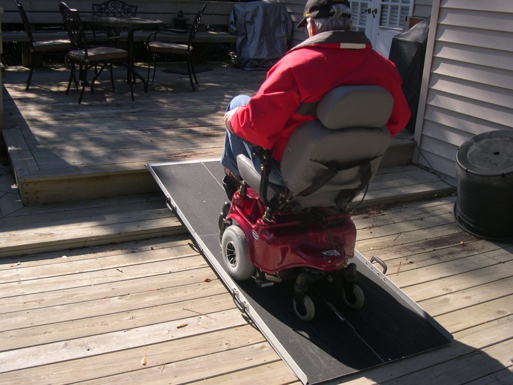 7' Trifold Aluminum Portable ramp - HomeAccessProducts.com