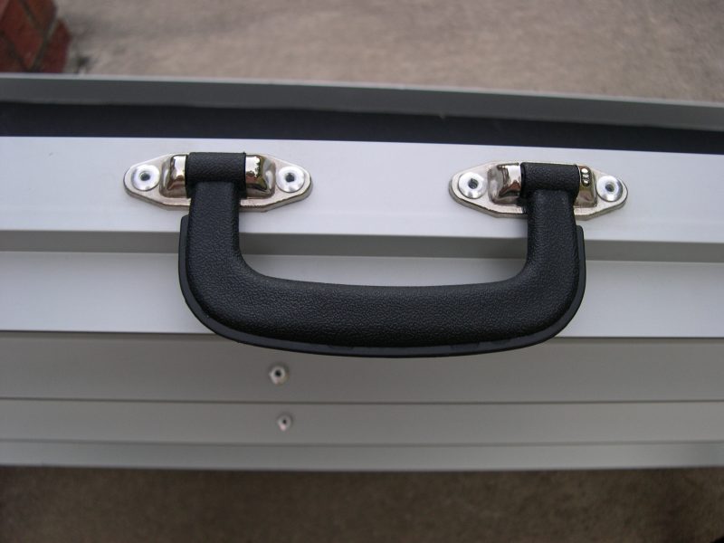 7' Trifold Aluminum Portable ramp - HomeAccessProducts.com